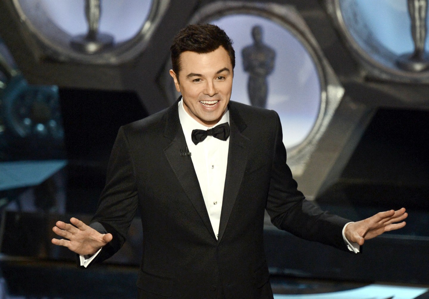 Cavaliere Christopher Seth Macfarlane Replying To @aruchansensei
