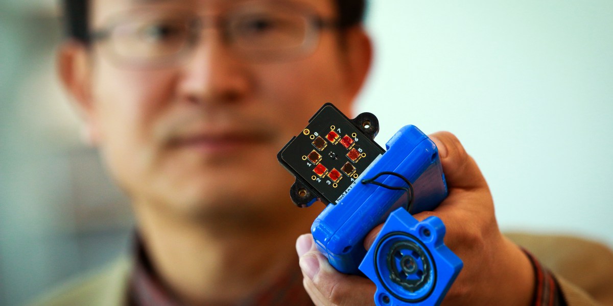 Inspired by 9-11, researcher builds bomb detector | Fortune