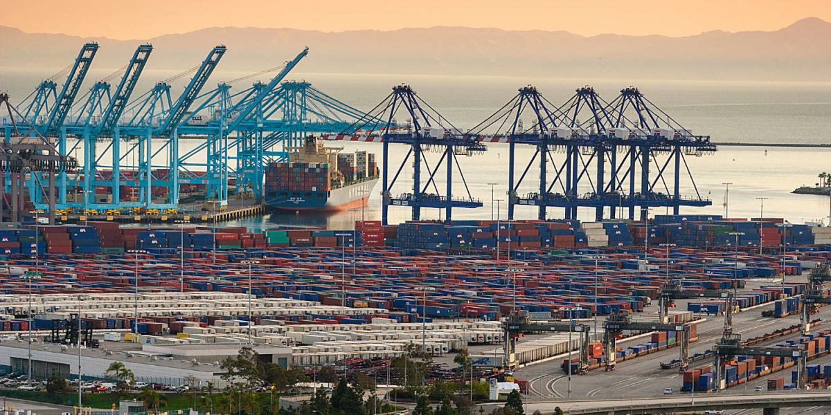 Meet America's biggest (and most dysfunctional) port | Fortune