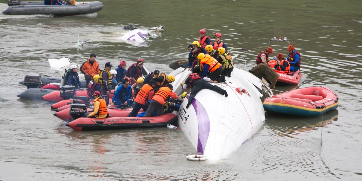 Second fatal crash in a year puts harsh spotlight on TransAsia | Fortune