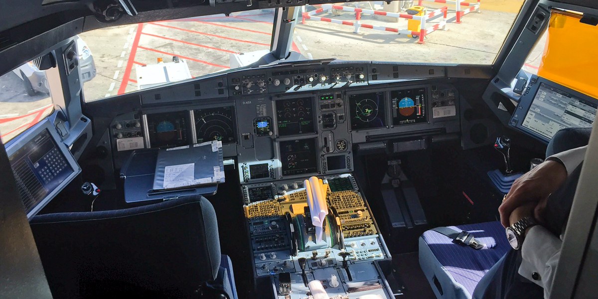 Germanwings crash raises concerns with Airbus cockpit design | Fortune