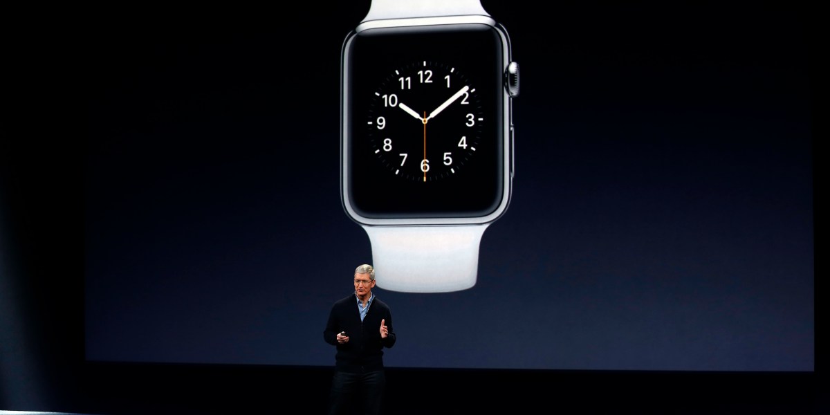 This Is the Apple Watch CEO Tim Cook Wears | Fortune