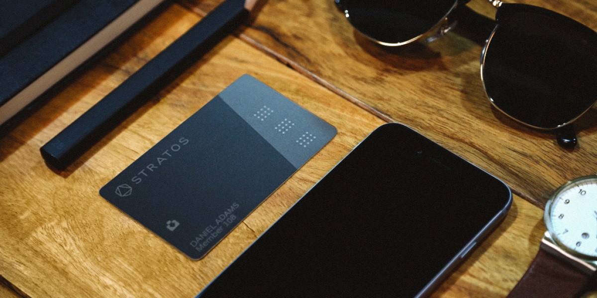Stratos is a smart credit card that lives up to its promise | Fortune