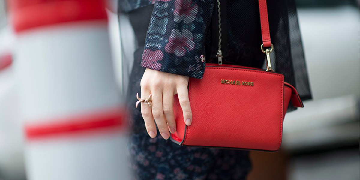 Le Tote, a 'Netflix for Fashion,' Raises $15 Million | Fortune