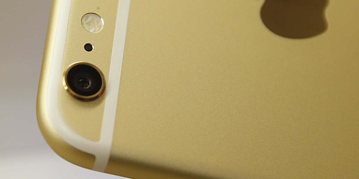 Apple Has Recovered Millions In Gold From Your Old iPhones | Fortune