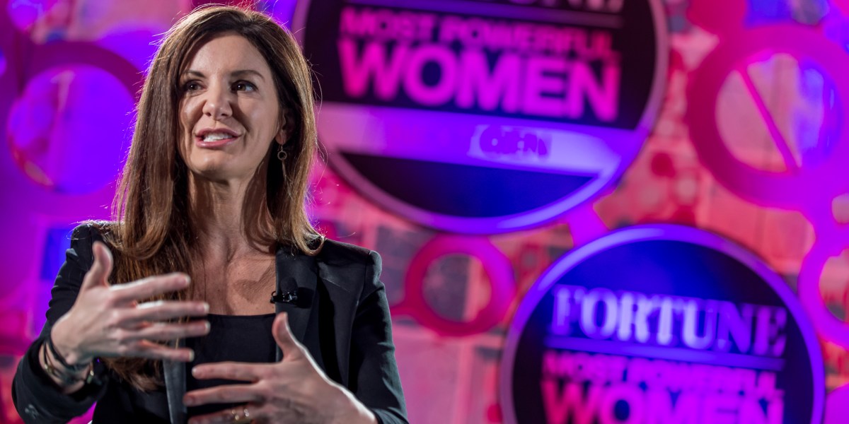 Kat Cole discusses Cinnabon, fast-food and Fight for $15 | Fortune