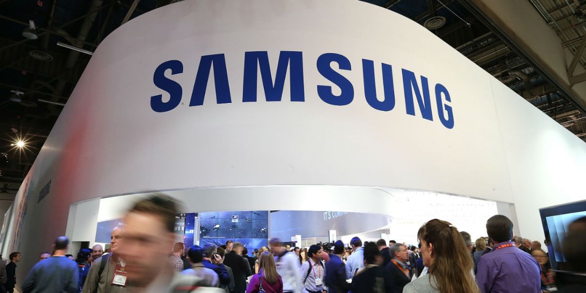 Samsung Just Released a Really Weird Ad Featuring a Llama | Fortune