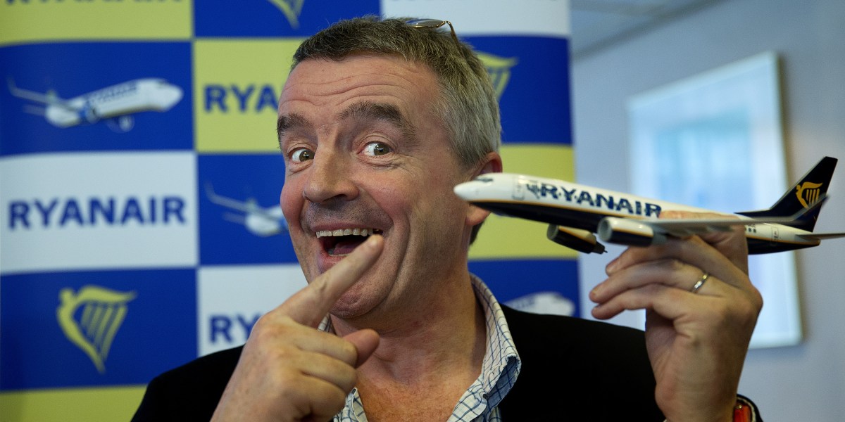 Ryanair Offers Pilots Better Pay, Conditions to Hang Around | Fortune