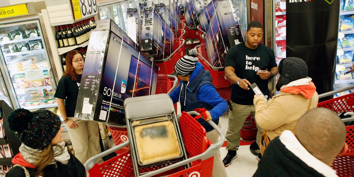 Target Raising Minimum Wage to $10 Compete With Walmart | Fortune