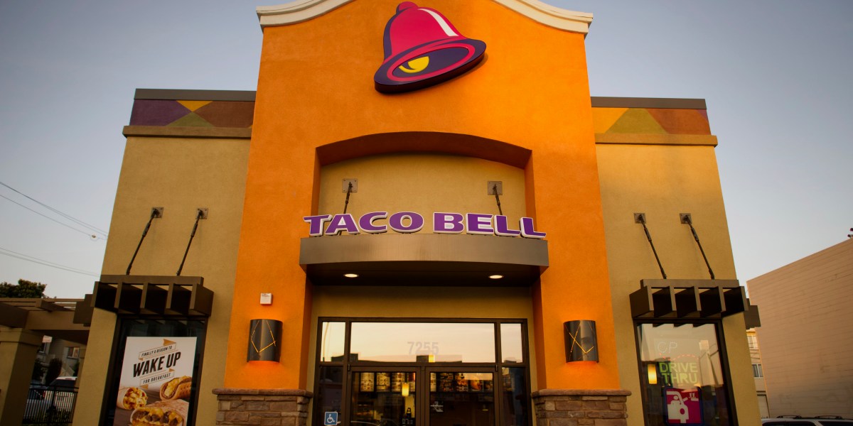 Taco Bell Rolls Out Cheetos Crunchwrap Slider | Fortune