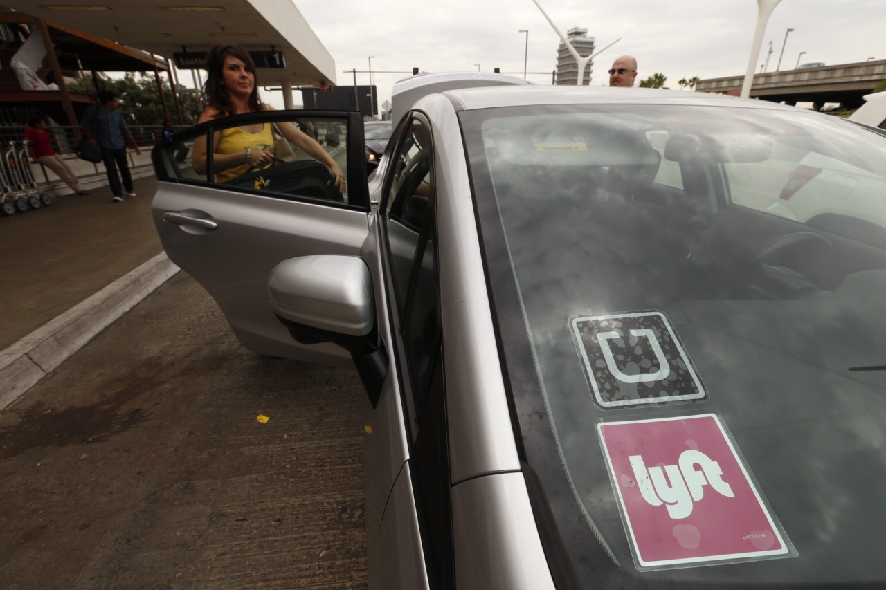Uber and Lyft Threaten to Leave Chicago Over Proposed Regulations | Fortune