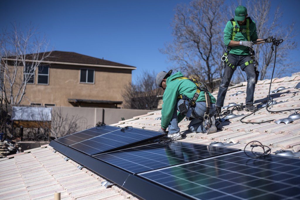 Tesla's SolarCity Vote Comes As Rooftop Solar Growth Hits the Brakes ...