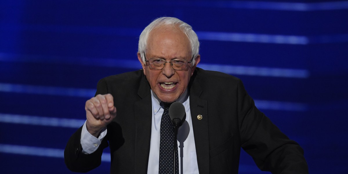 Bernie Sanders Spreads Progressive Message, Praises Hillary Clinton ...