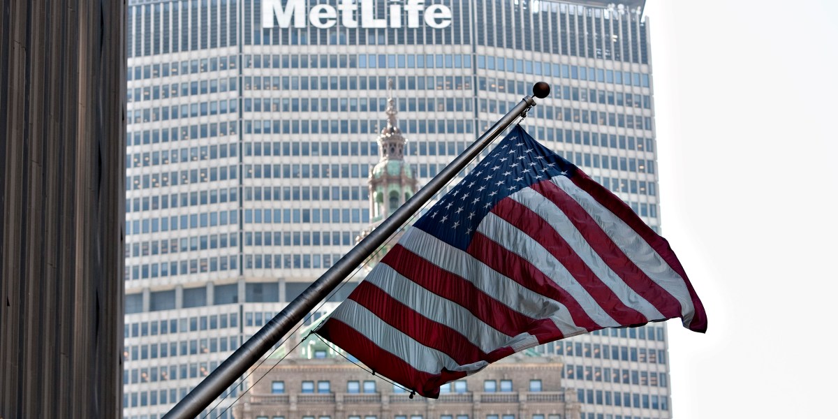 MetLife Will Fight Regulators' Arguments That It's 'Too Big to Fail ...