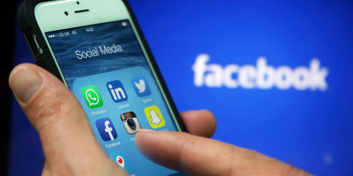 Facebook Introduces Fact-Checking Alert for Fake News | Fortune