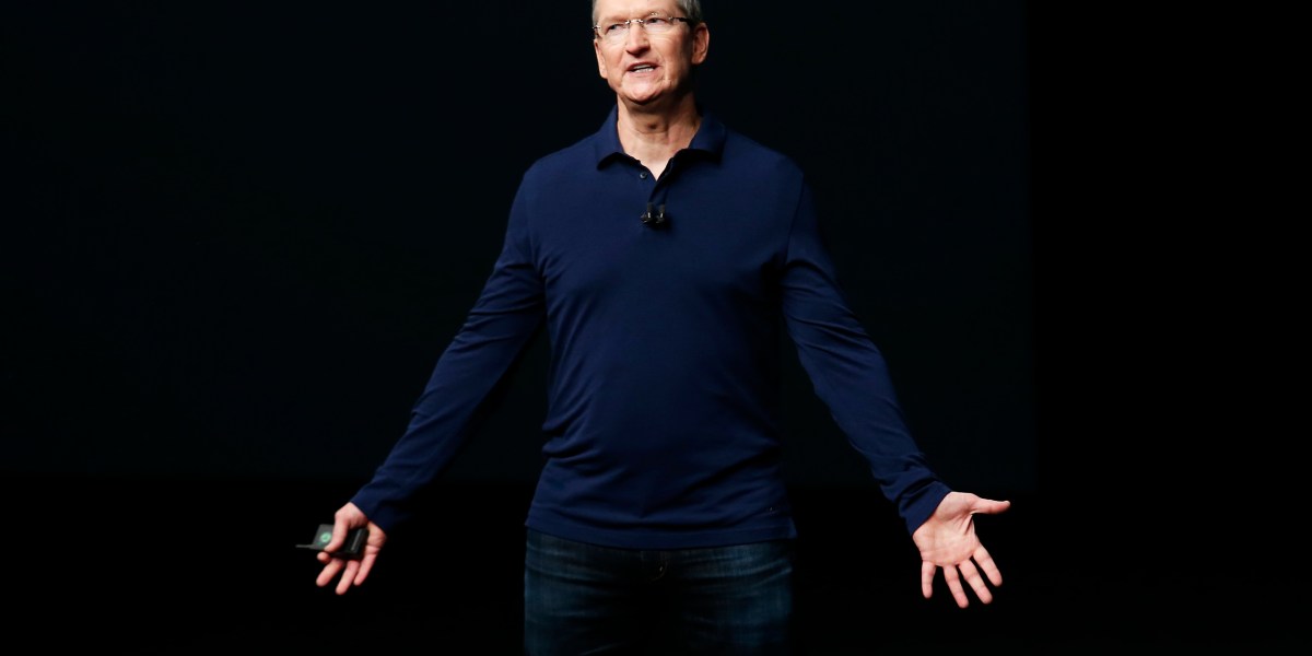 Apple CEO Tim Cook Wins Award for LBGT Rights Advocacy | Fortune