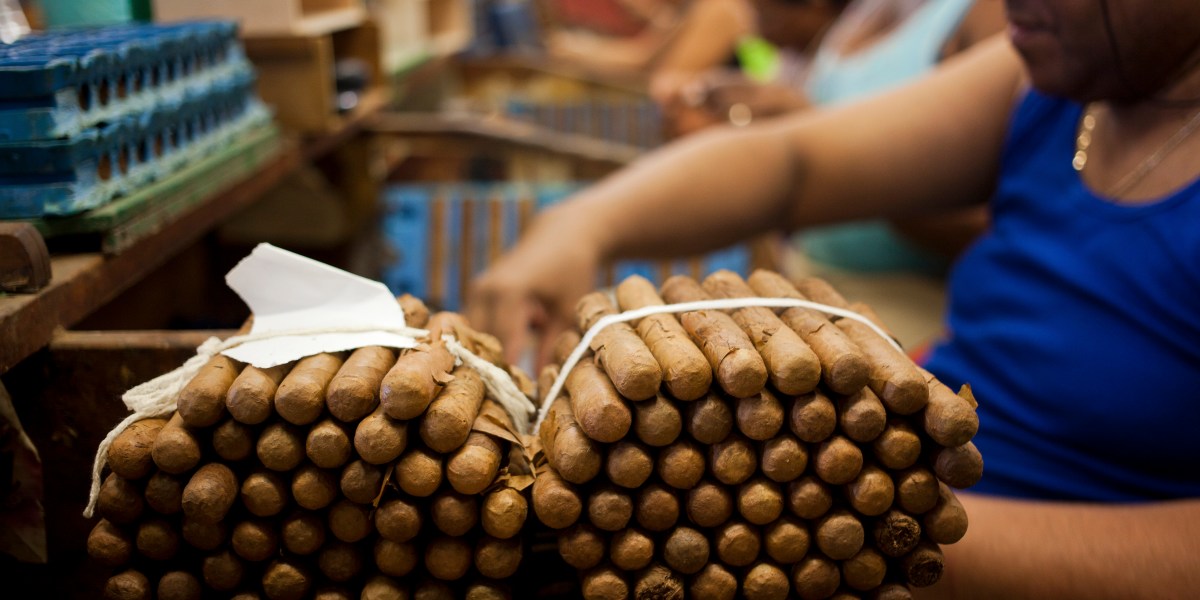 Cuban Cigars: Travelers Can Now Bring 100 to the U.S. | Fortune