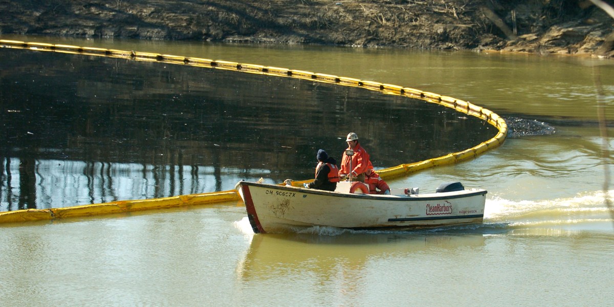Sunoco Pipeline Spills Gasoline Near Pennsylvania River | Fortune