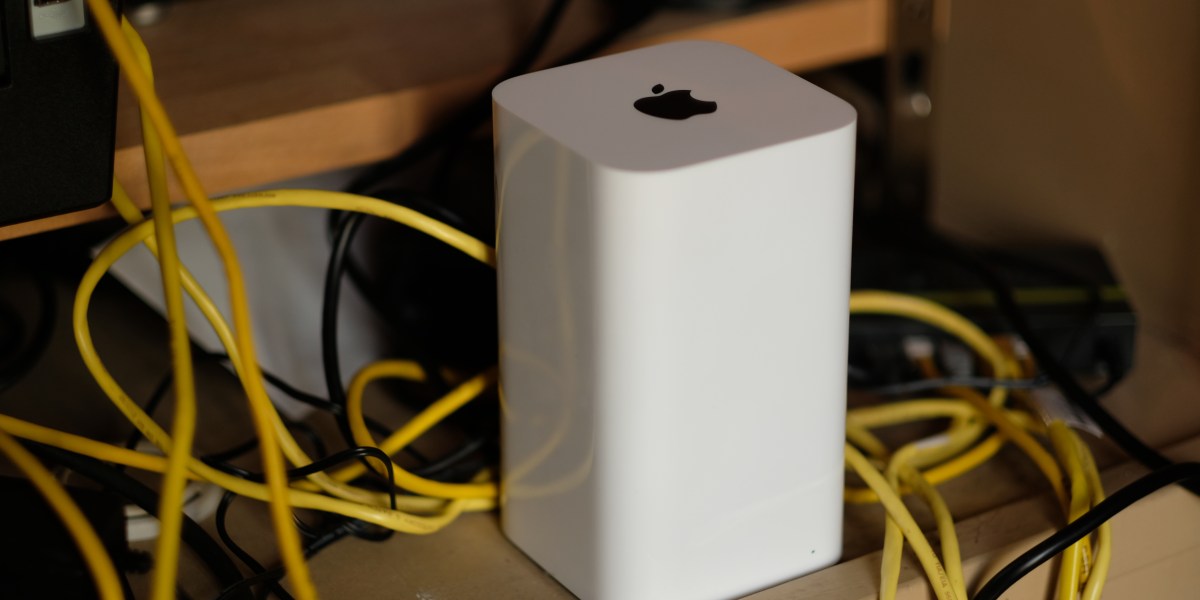 Apple Reportedly Ending Development of Airport Wi-Fi Router Line | Fortune