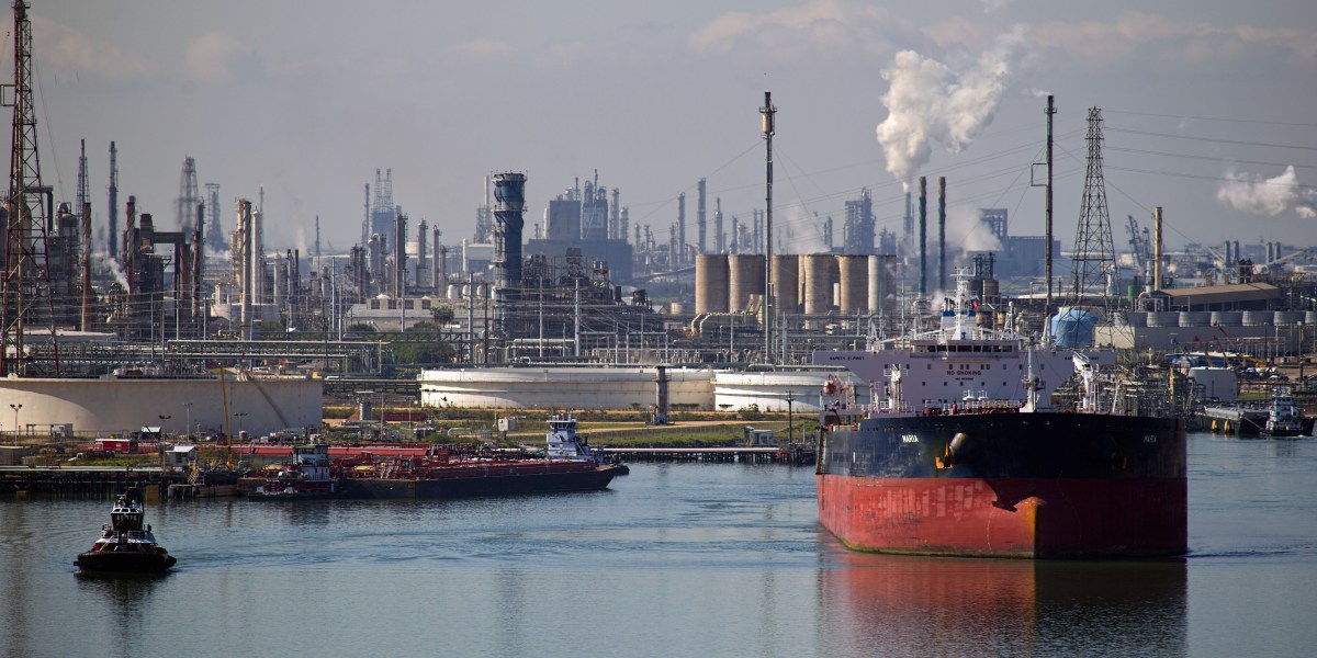 Texas City Lifts Tap Water Ban After Chemical Spill Fear | Fortune