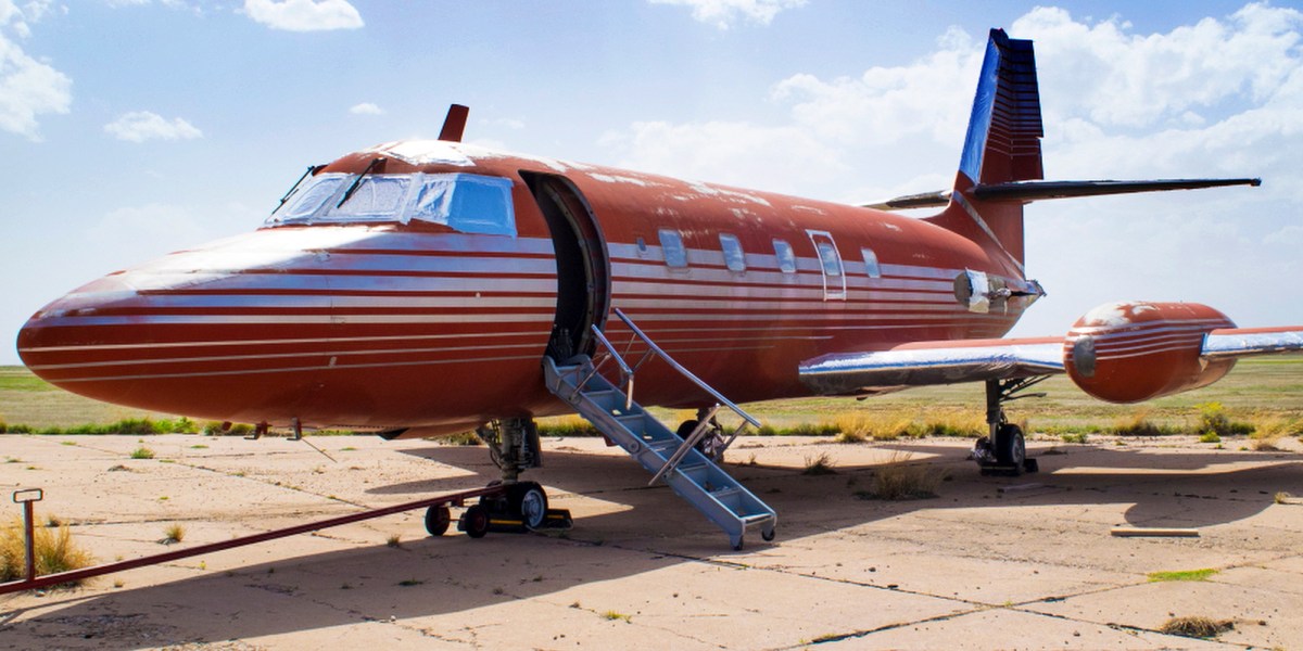 Elvis Presley's Private Jet Sells For $430,000 at Auction | Fortune
