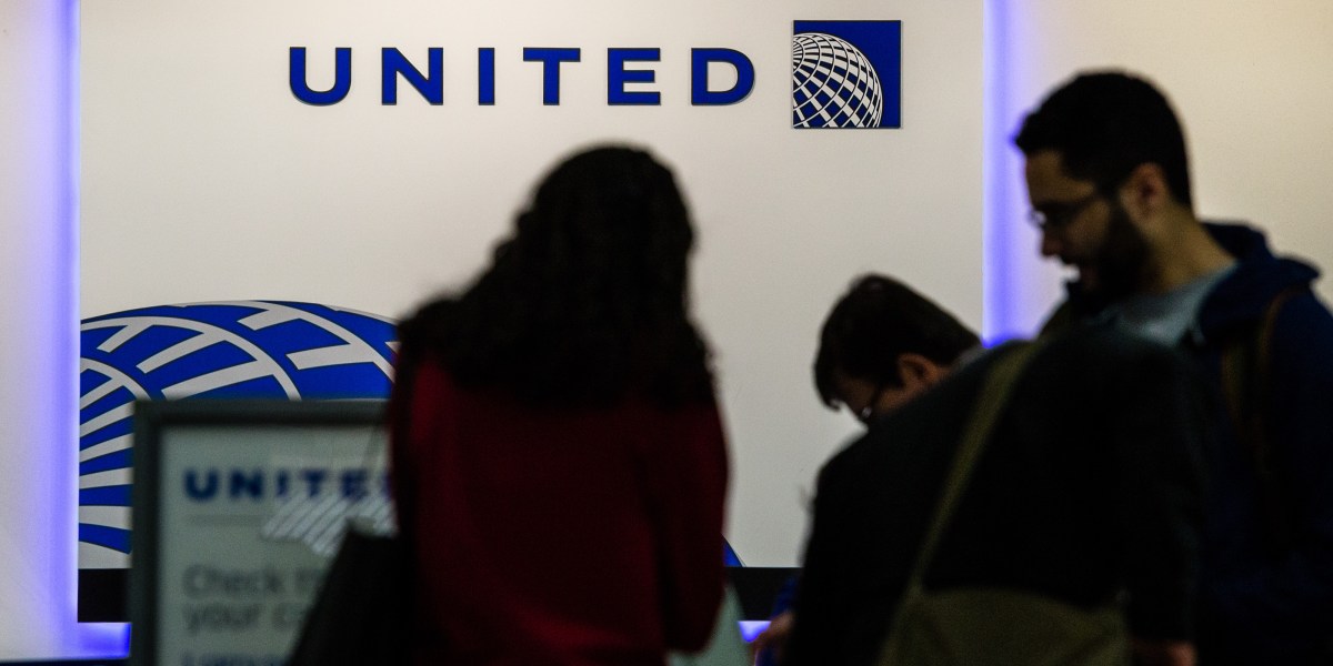 Two Fired Over United Passenger David Dao's Violent Removal | Fortune