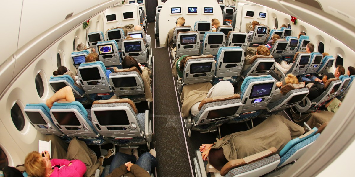 Airline Cabin Temperature: How Hot Is Too Hot on an Airplane? | Fortune