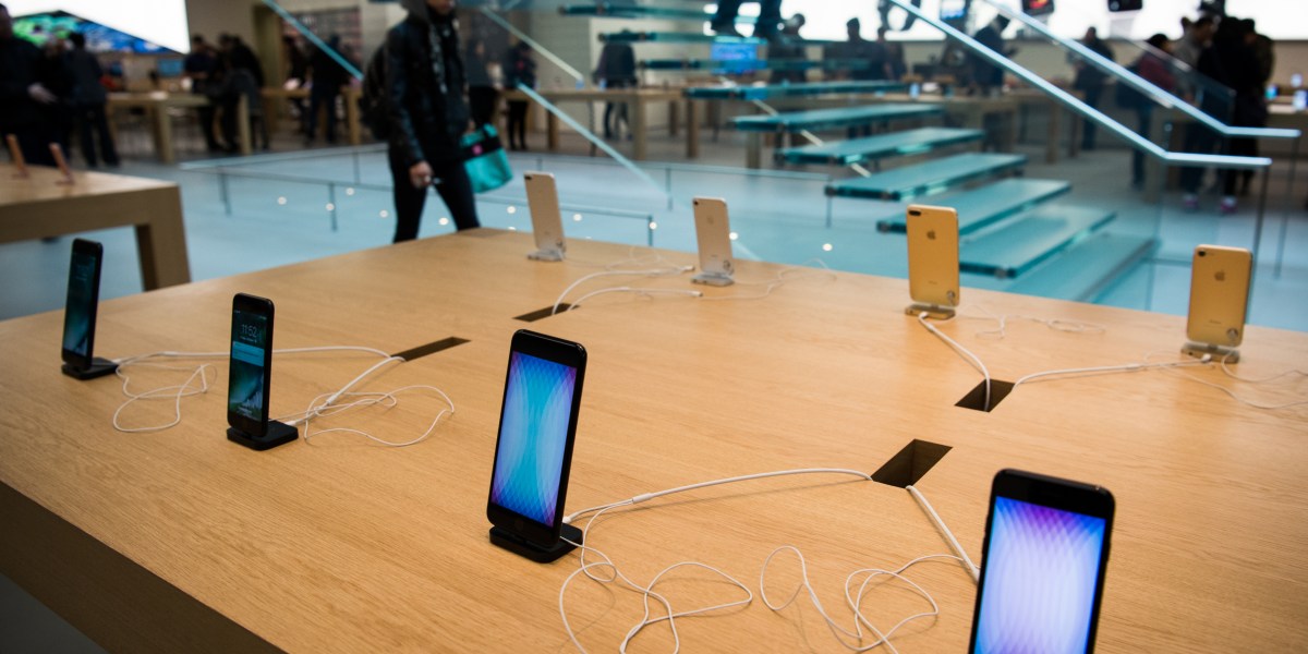 Apple's New iPhone Relies on Samsung OLED Displays | Fortune