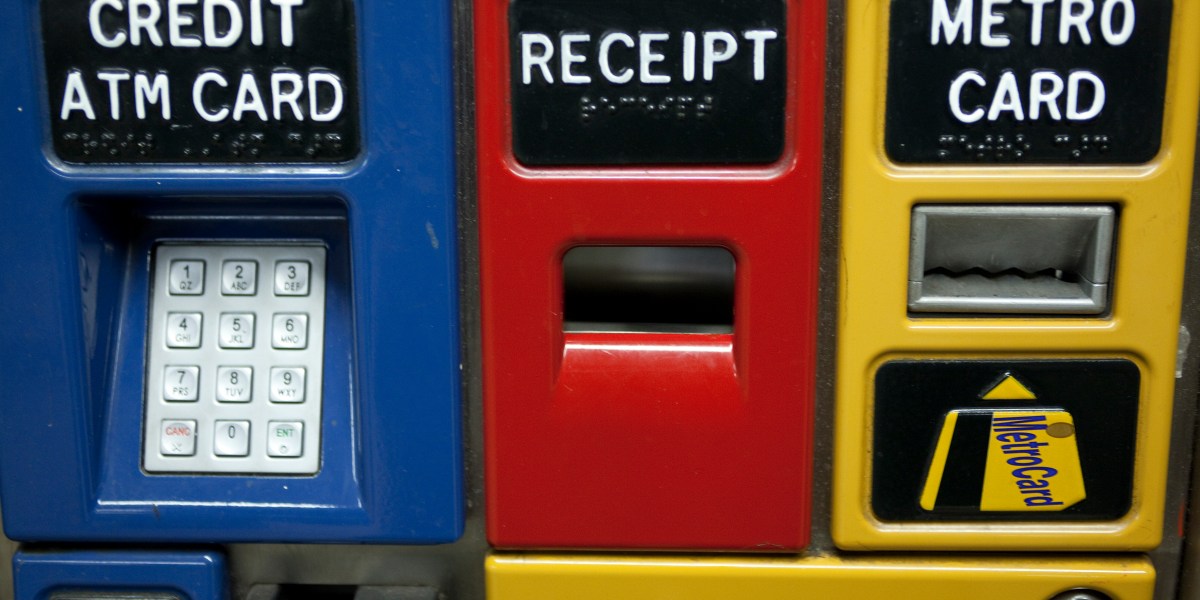 The New York Subway is Phasing Out MetroCards In Favor of Apple Pay ...