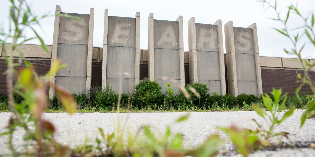Sears Holdings Closing 72 More Stores After Another Terrible Quarter ...