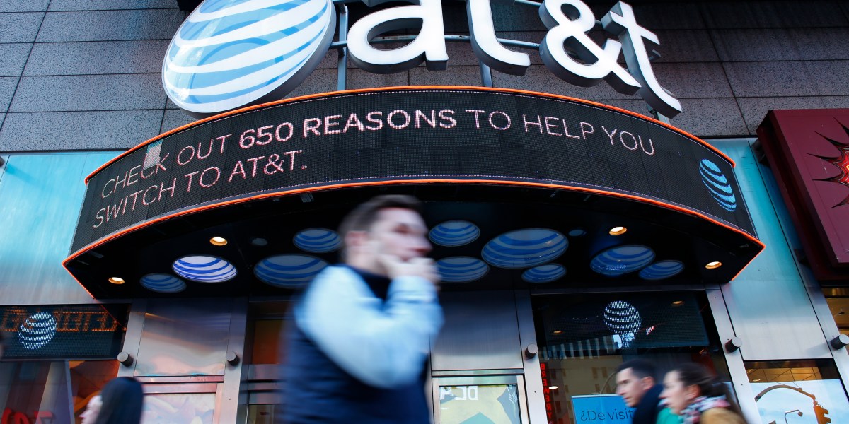 AT&T Closes $85 Billion Time Warner Deal | Fortune