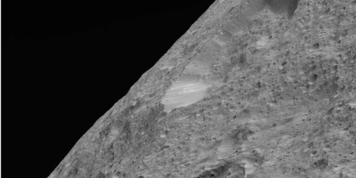 NASA's Dawn Probe Sends Photos of Dwarf Planet Ceres to Earth | Fortune