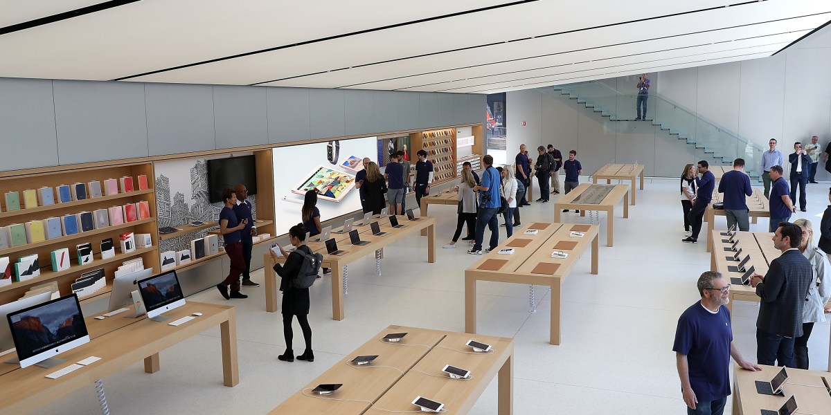 8 Suspects Arrested in $1 Million Apple Store Robbery Ring | Fortune