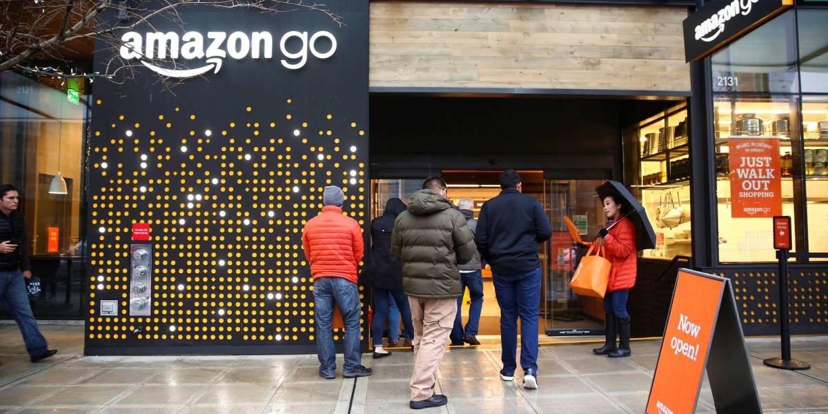 Amazon Go Chicago: Cashierless Convenience Store Opens | Fortune