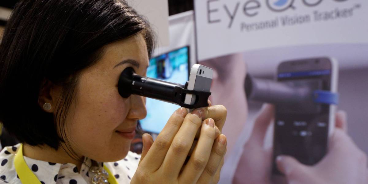 EyeQue Lets People Test Their Vision On Smartphones | Fortune