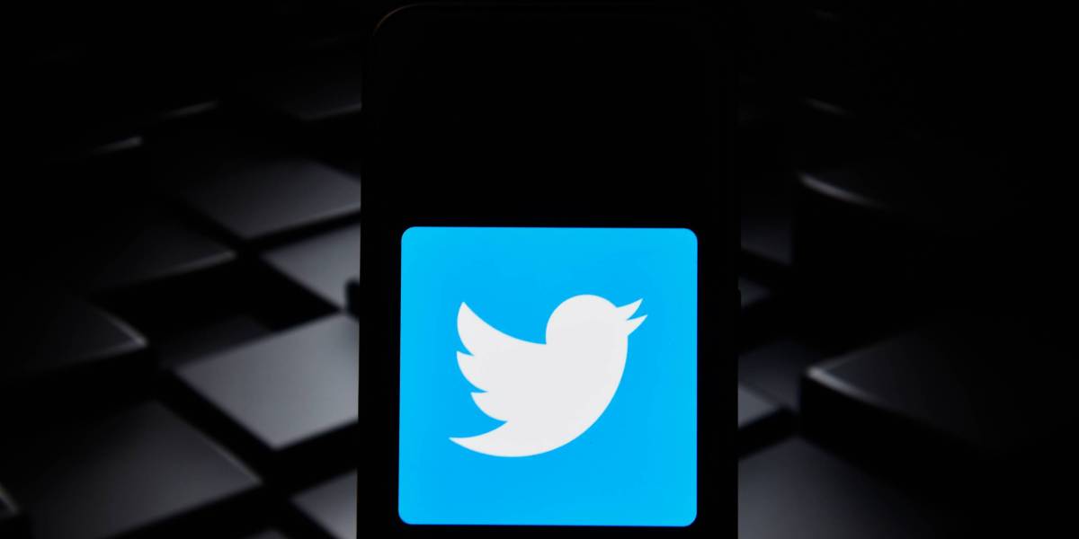Twitter Rolls Out New Dark Mode For iOS | Fortune