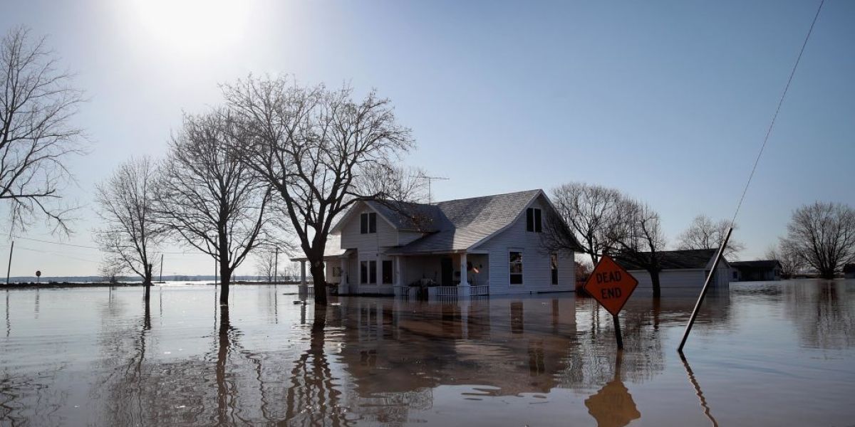 Weather: Spring Rains, Snow Melt Make Record Flooding Look Likely | Fortune