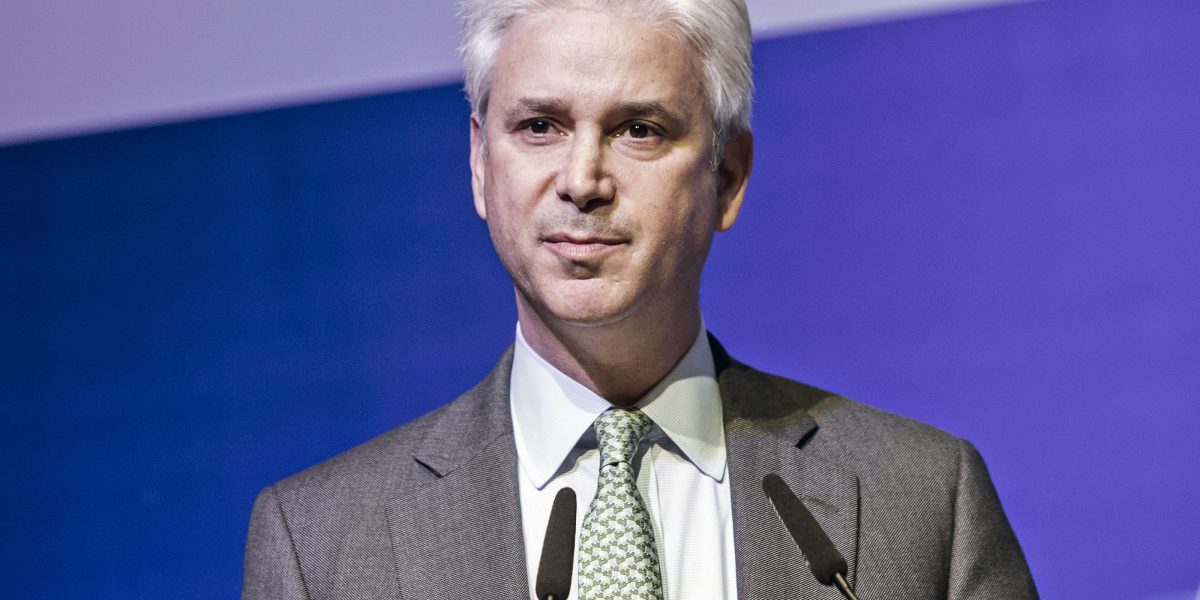 New Wells Fargo CEO Charles Scharf Is About to Tackle the Toughest Job ...