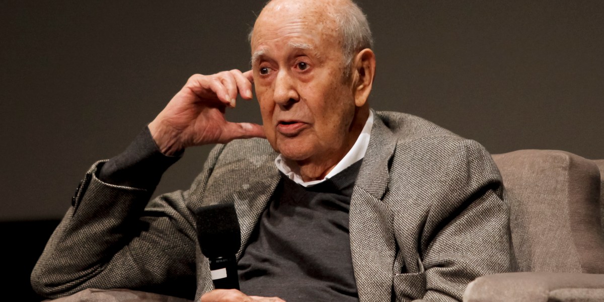 Carl Reiner, creator of 'The Dick Van Dyke Show,' dies at 98 | Fortune