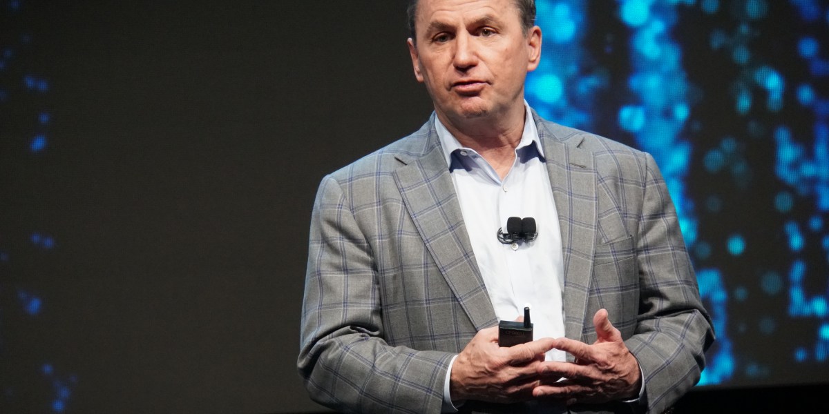 Intel delays 7-nanometer chips, and may outsource manufacturing | Fortune