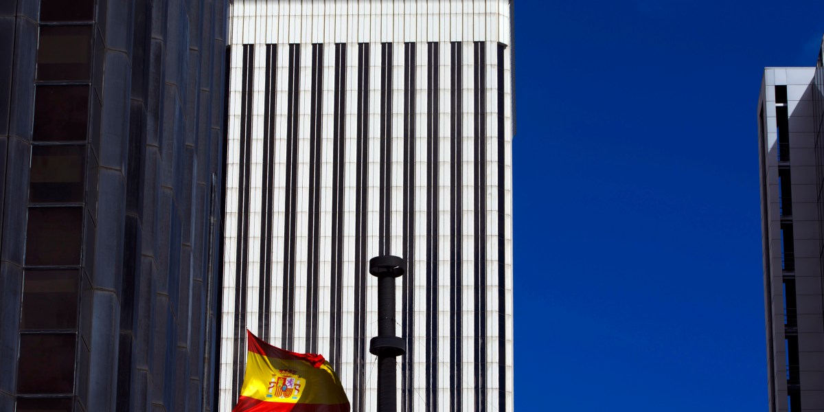 $17.2 billion in real estate holdings extends Zara founder's empire ...