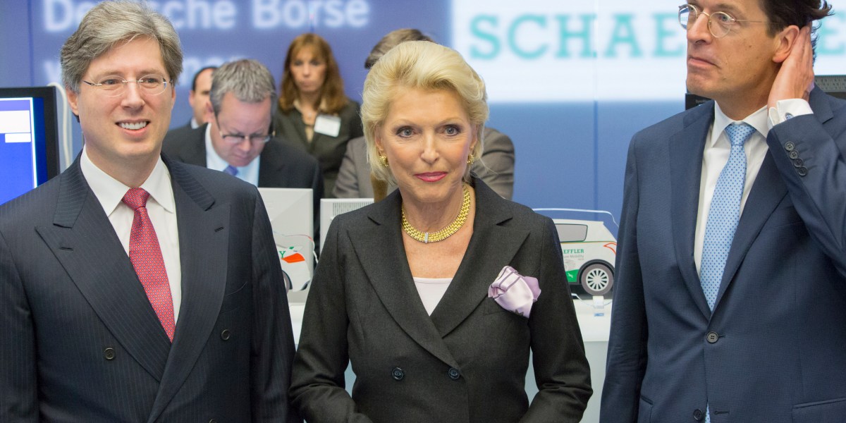 A family's $35 billion fortune evaporates in a blink: the story of ...