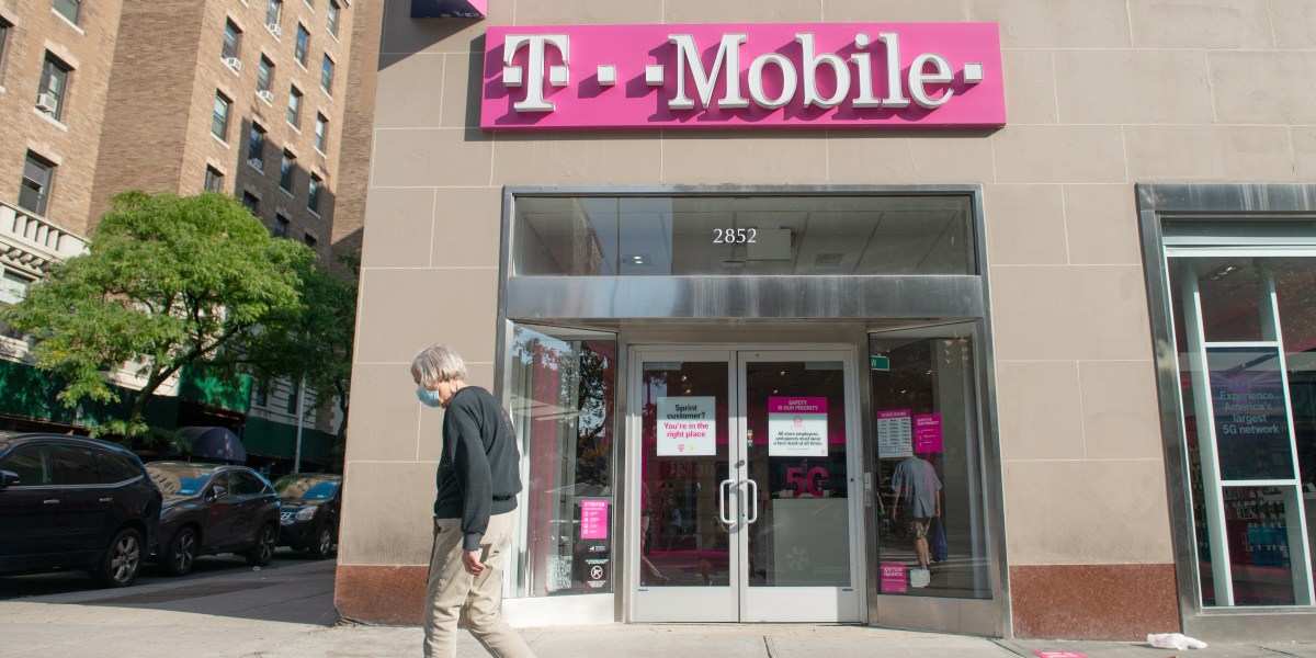 T-Mobile fast 5G network going nearly nationwide in 2021 | Fortune