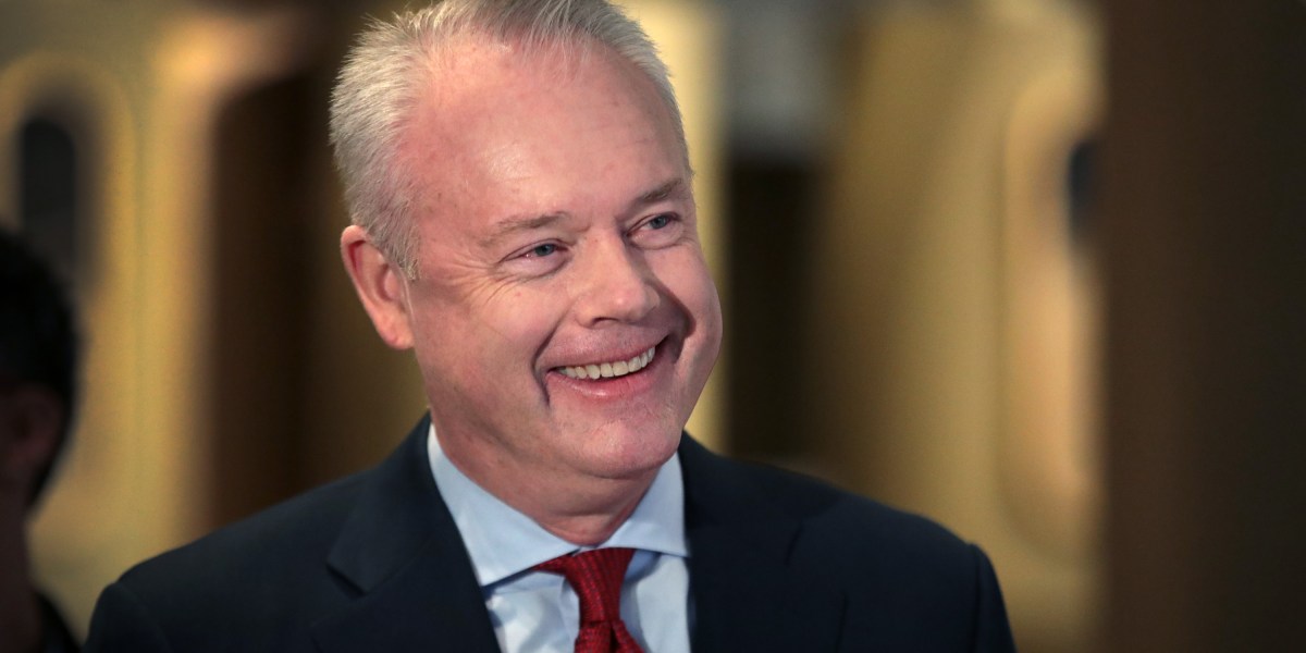 Starbucks CEO Kevin Johnson says the pandemic has strengthened the ...