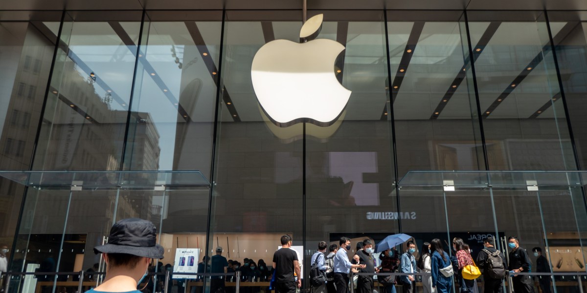 Apple’s new high-end iPad Pros see delivery times slip to July | Fortune