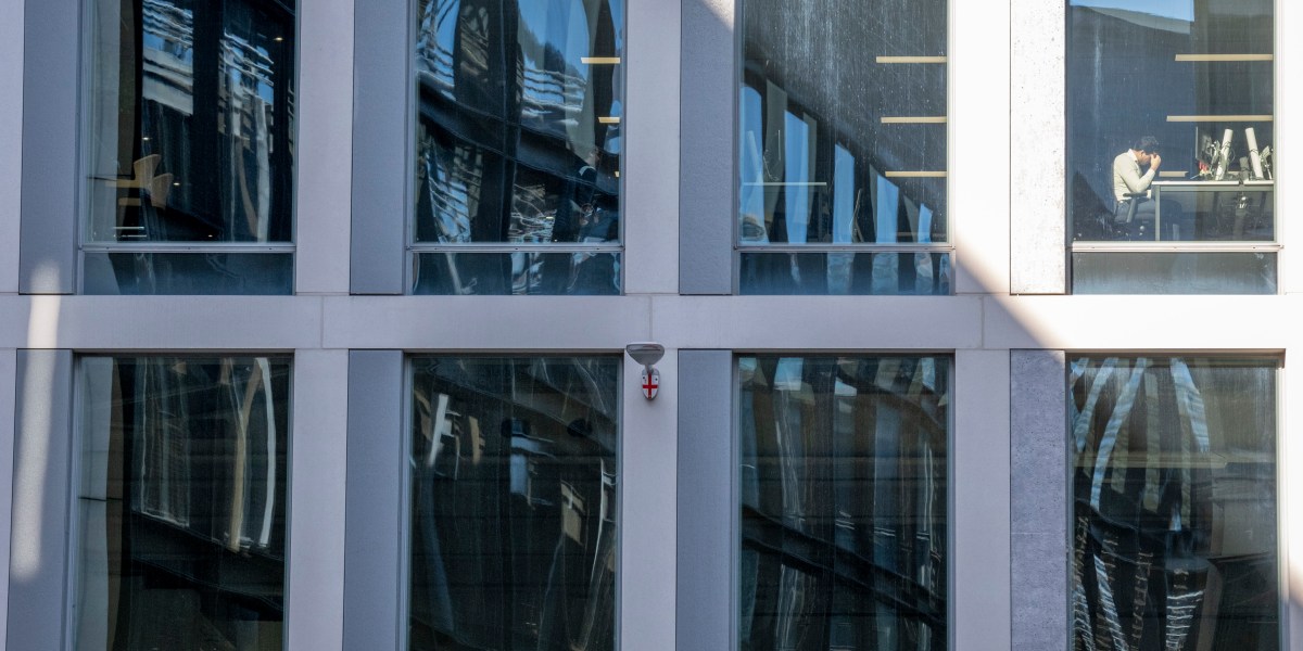 How the pandemic changed office work forever | Fortune