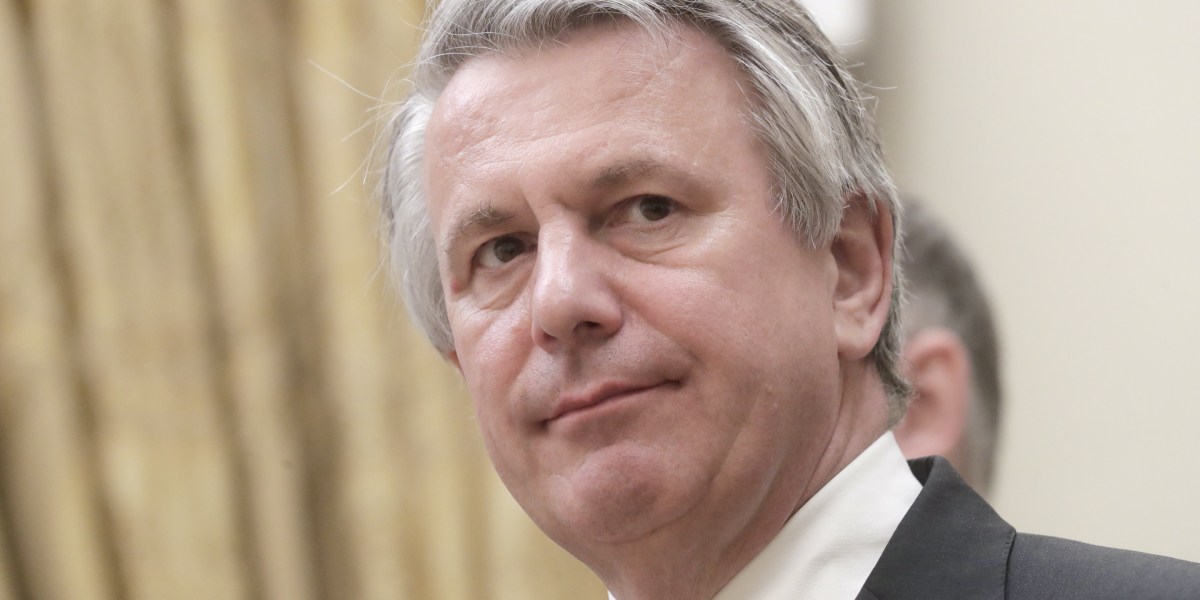 Shell will accelerate carbon emission cuts after Dutch court ruling ...