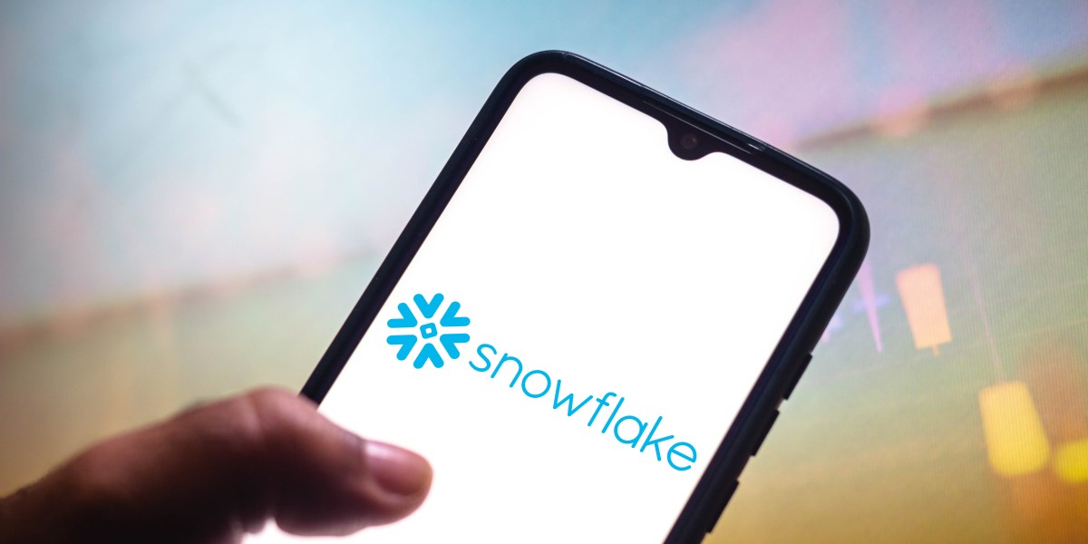 Snowflake announces plans to go beyond 'data warehouse' | Fortune