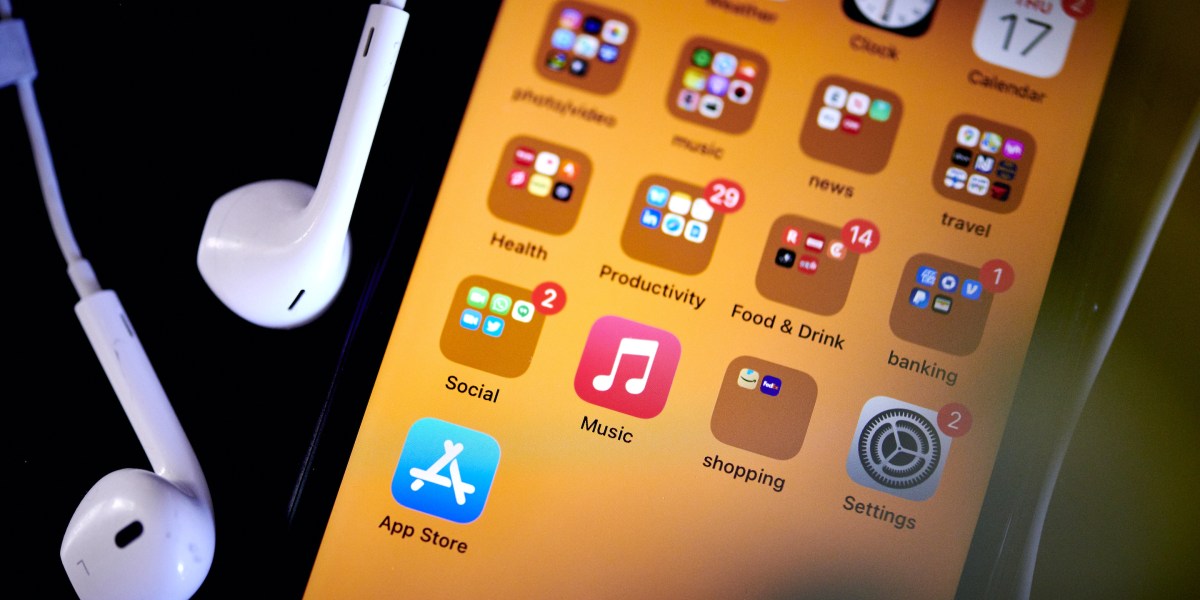 Third-party app stores would leave iPhone users vulnerable to scammers ...