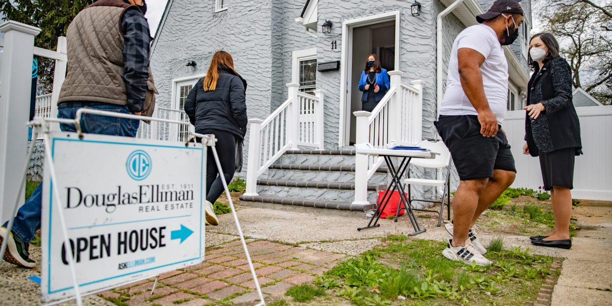 The red hot housing market finally begins to cool | Fortune
